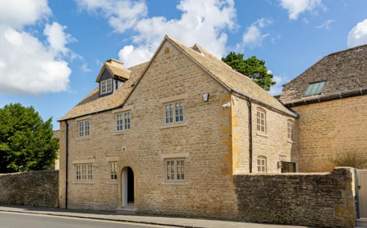Stow's Edge - Modern Cottage - Bourton-on-the-Water