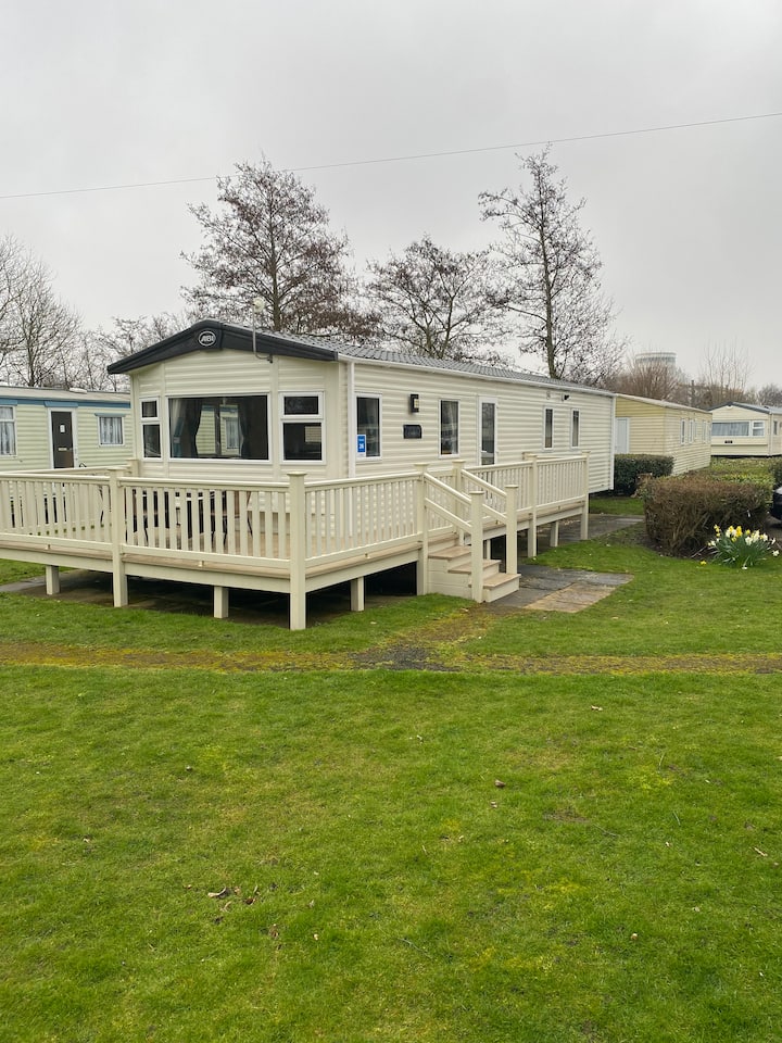 Butlins Caravan Skegness - Skegness