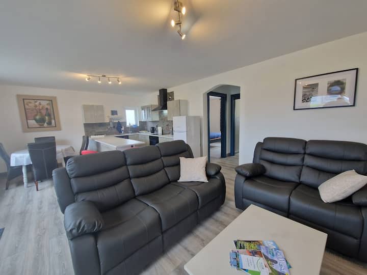 Temerity Vineyard Charming Coastal Apartment - Achill Island