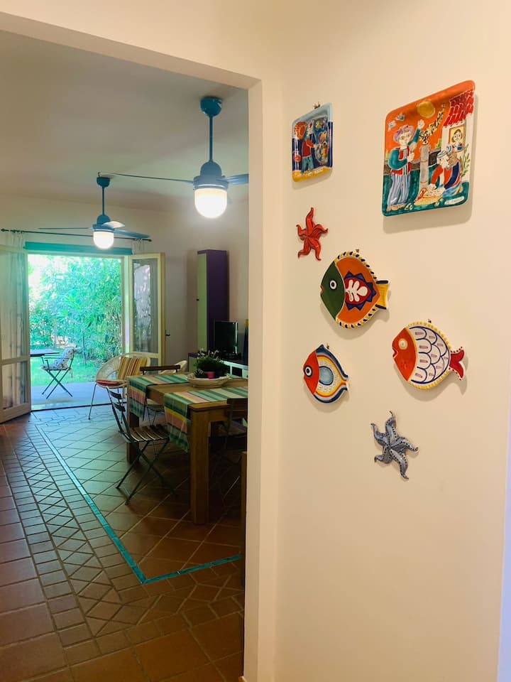 Portorosa: Casa Accogliente Con Giardino - Oliveri