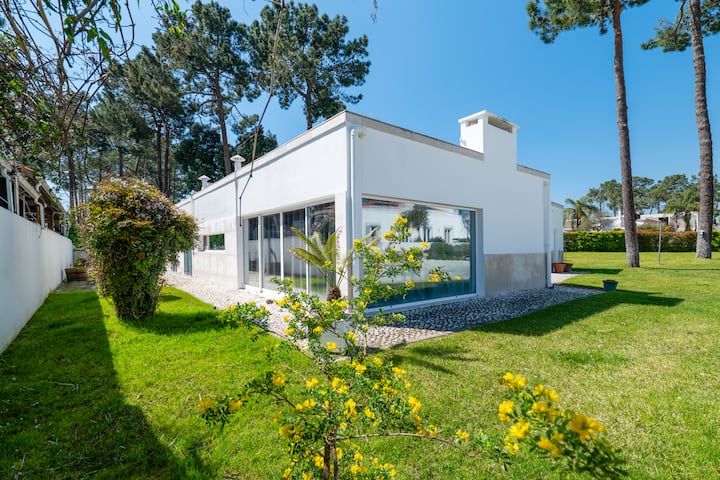 Garden House In Verdizela - Corroios