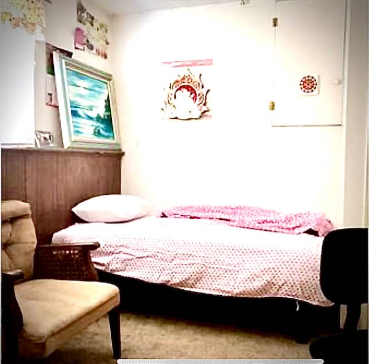 Private Apt/gazebo/byram River - Harrison, NY