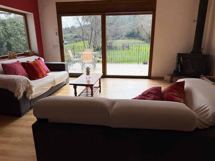 Cal Serè, Big House In The Countryside - Montblanc