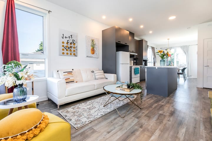 Lovely 3bdr Townhouse Close To Dt Mtl With Free P - Longueuil