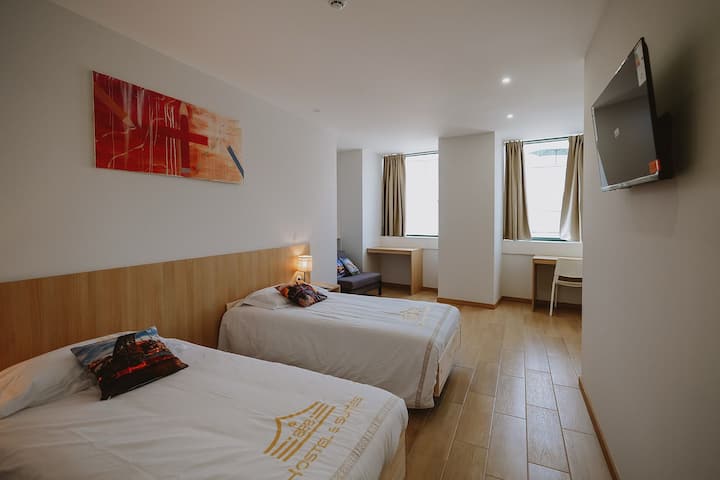 202: Quarto Duplo Com Sofá Cama - Arrifana