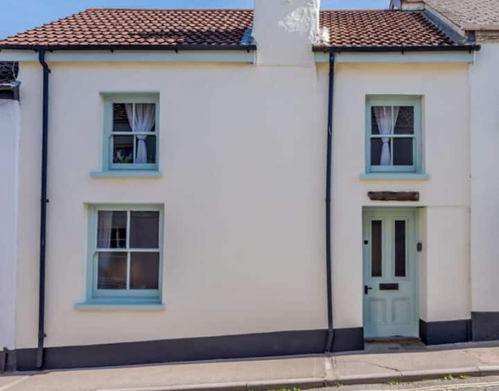 Cob Cottage In Heart Of Braunton - Croyde