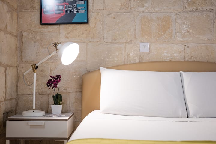 Casa San Carlo Valletta - Amarillo - Valletta