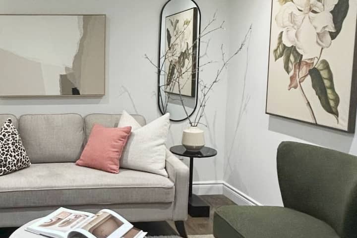 Modern Stay Brampton - ブランプトン