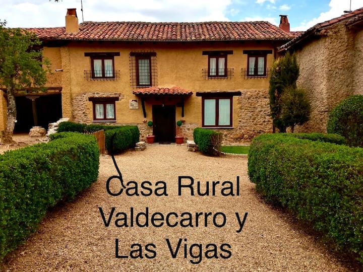 Casa Rural Valdecarro, A 15 Km De León - La Robla