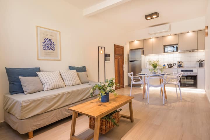 Dos Apartamentos En Un Edificio - Buenos Aires