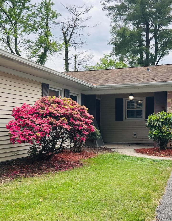 5 Bed, 2 Bath In Bowie Township - Largo, MD