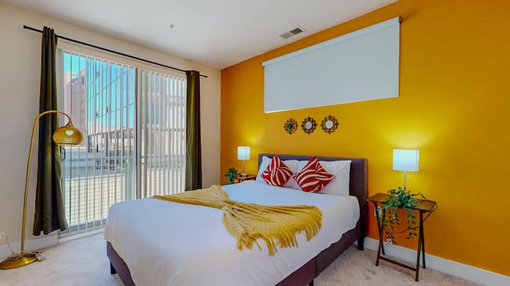 Stylish Home And Cozy200 - Stamford, CT