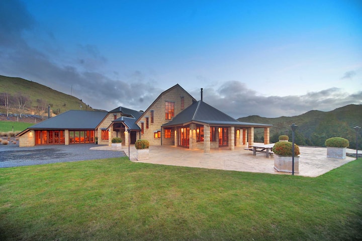 Retaruke Country Estate - National Park - New Zealand