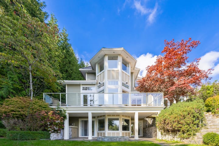 Luxury 5br Villa | Gym, Theater & Ocean Views - West Vancouver
