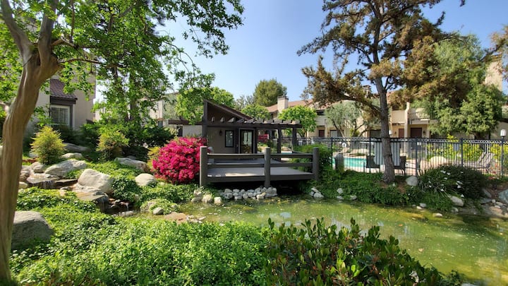 Home Cinema, Pool Table & Topanga Retreat! - Hidden Hills, CA