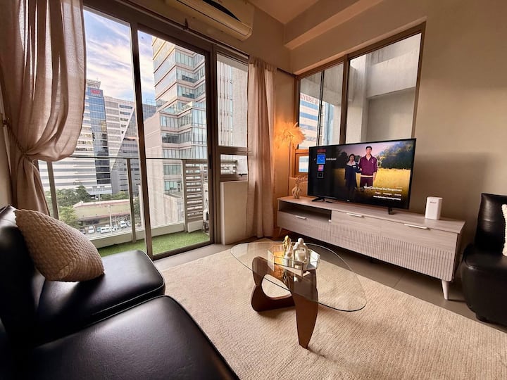 1-br Unit 53sqm | Netflix | Free Parking| Gym&pool - Cebú