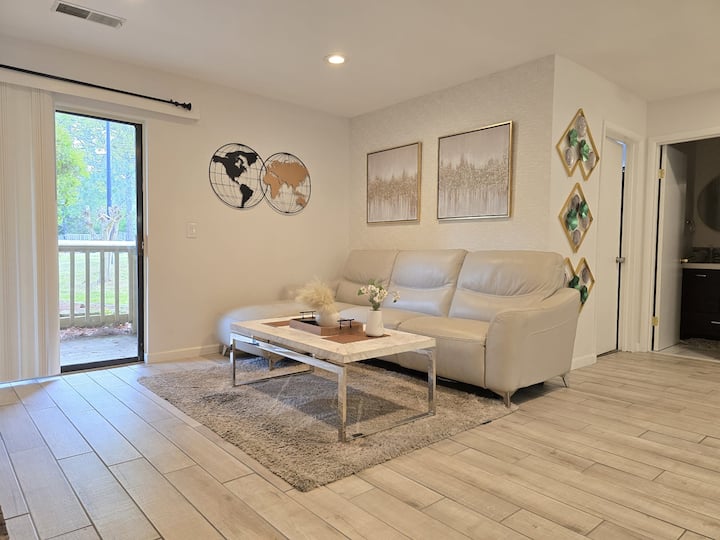 Smart Ft Jackson Two Notch Condo - Columbia, SC