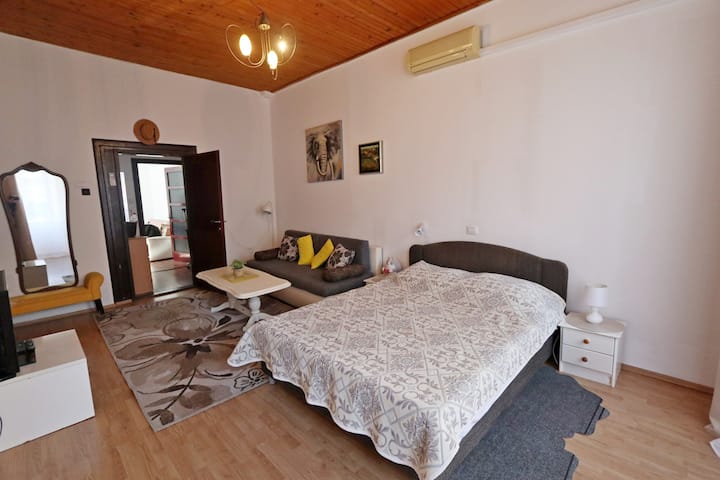 Cozy Apartment 30m From Square - Zadar