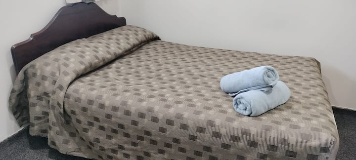 Ensuite Queen Room In Motel - Palmerston North