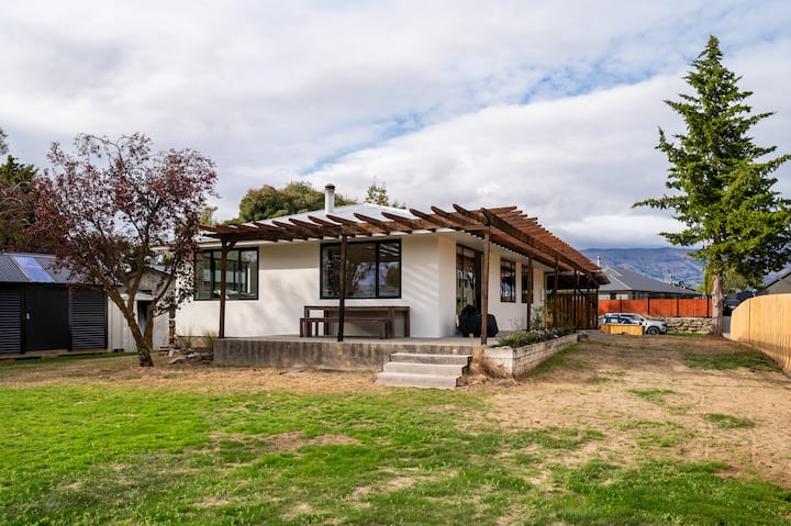 Alpine Meadows Family Getaway - Wanaka