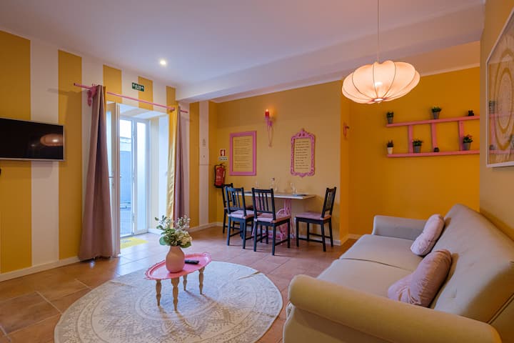 Y.quebedo-boutique Apartments (Apart Poetico) - Setúbal