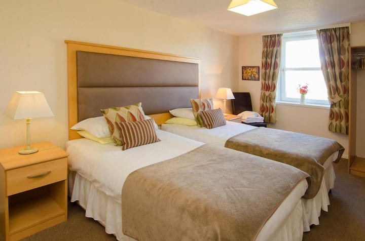 Station Hotel-twin Room - Cullen