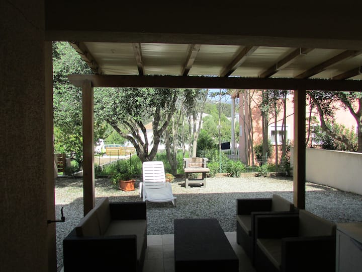 Appartement Avec Jardin - St Florent - Saint-Florent