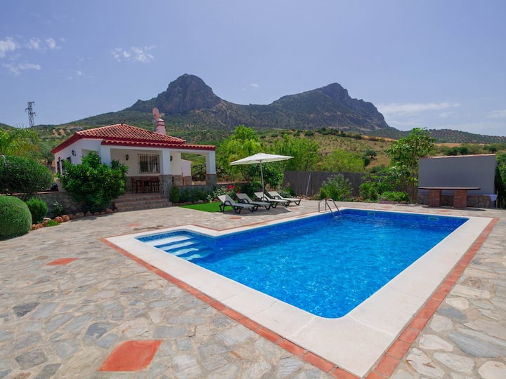 Casita Perfecta Para La Familia - El Gastor