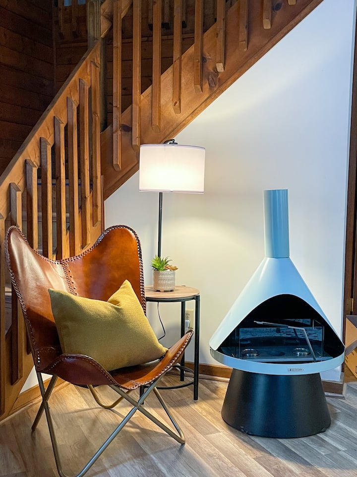 Pet-friendly | Hot Tub | Fire Pit | Great Views - Ellijay, GA