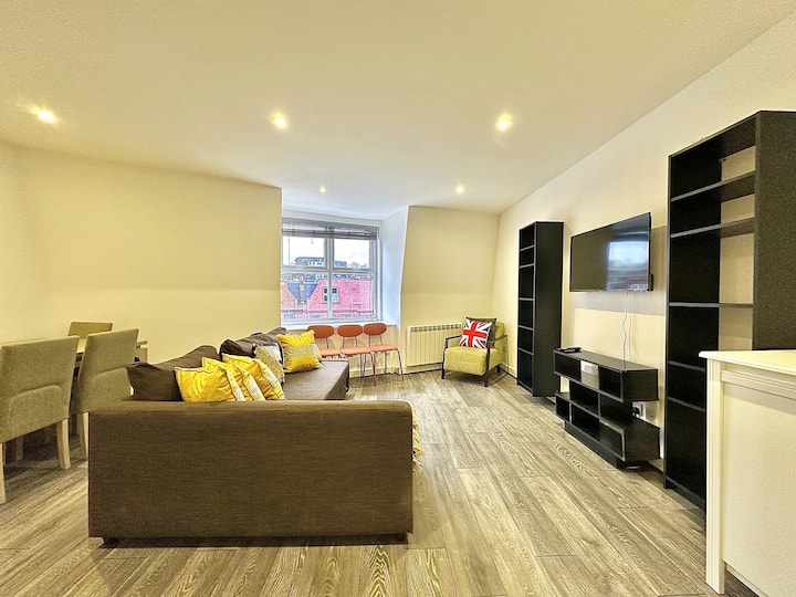 Top-floor Flat Next To Station - Londres