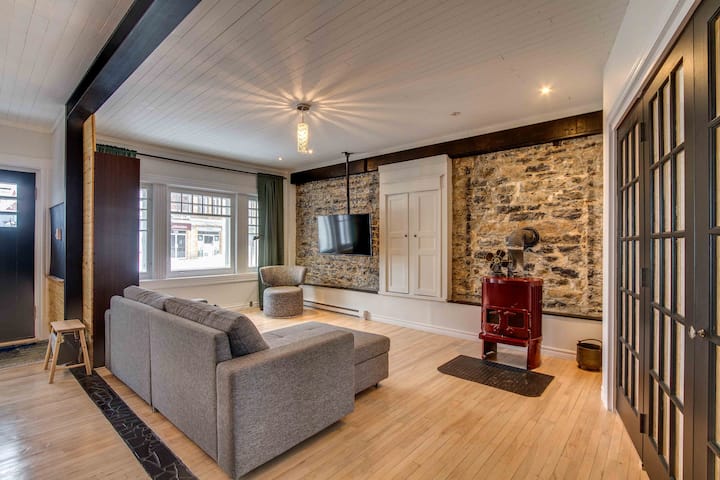La Maison Bleue Des Artistes - Québec