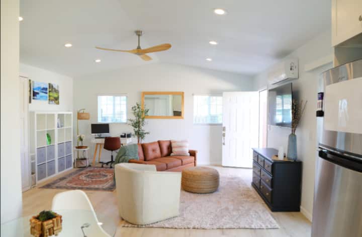 Riverside Midtown Cottage - Riverside, CA