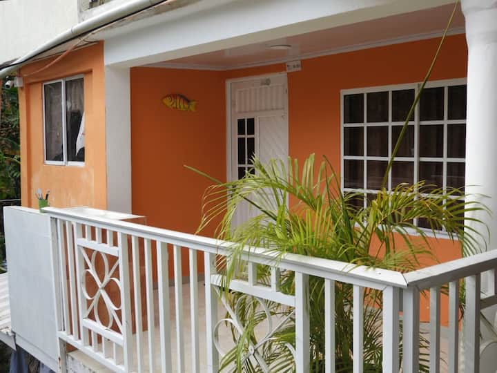 Posada Amiel Forbes 3. Hab Tripl - San Andrés