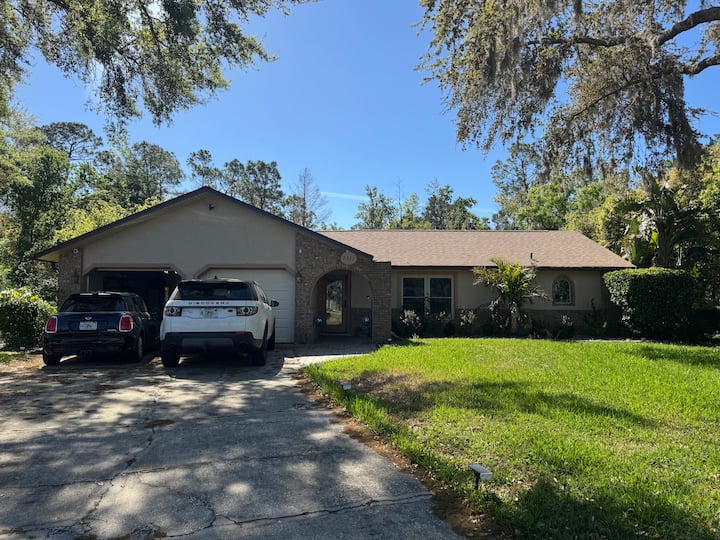 Beautiful Pool Home And Good Loc - Tarpon Springs, FL