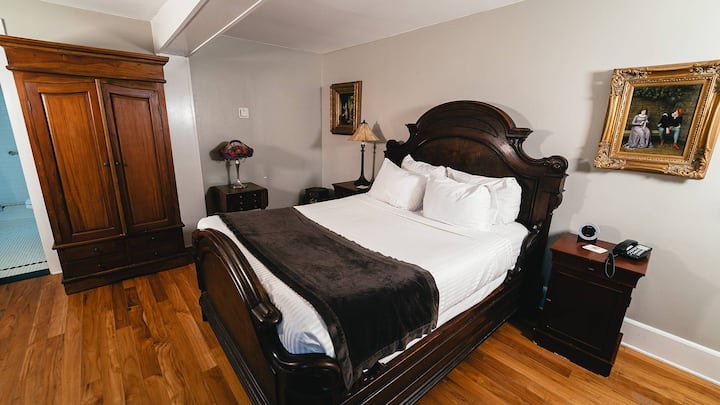 Fox Glove Buttermilk Falls Inn - Poughkeepsie, NY