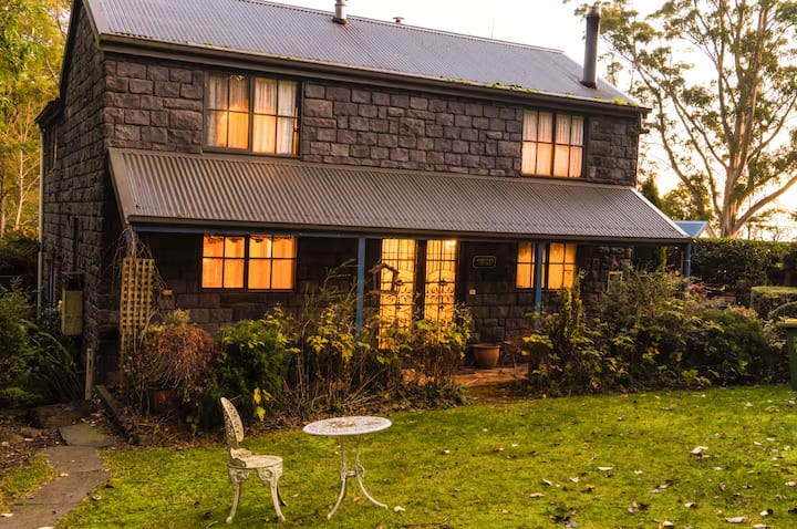 Stayau Luxury Candlewick Cottage In Dandenong - Dandenong Ranges