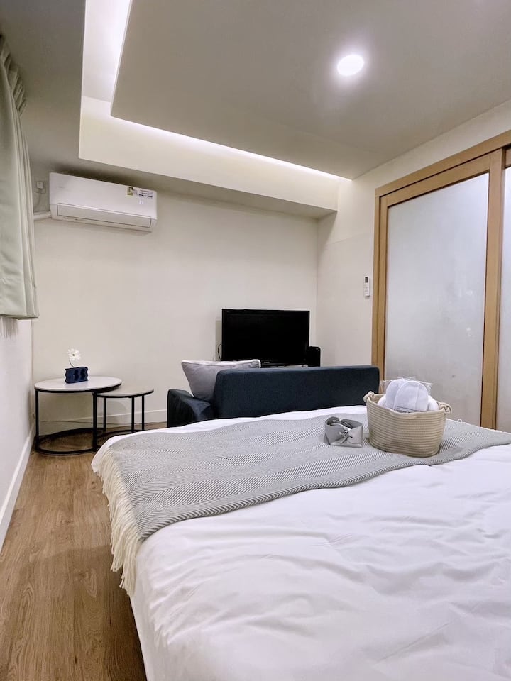 西門町元舞四人房121 Ximending Quad Room N.121 - 원산 구