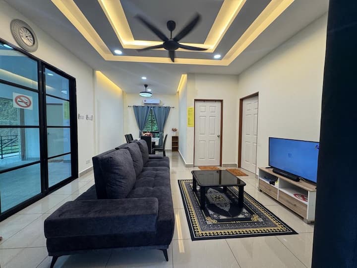 Vinzsugudhomestaypenampang - Penampang