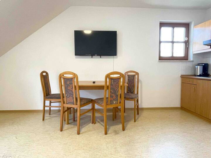 (Sta1067) Modern Workers Rental With Balcony - Roding