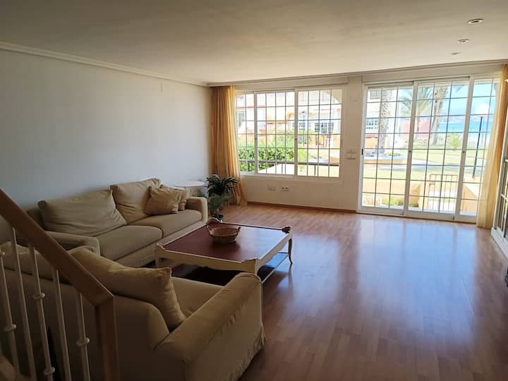 Bungalow Primera Línea De Playa - Alicante