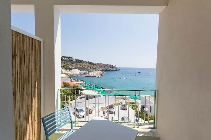 Costa Azzurra Monoterrazza Vista - Castro