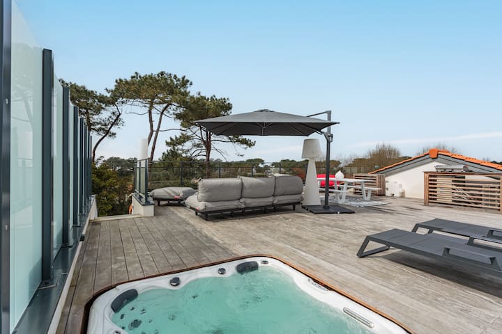 Rooftop Avec Jacuzzi Et Vue Dégagée Haut De Gamme - Anglet