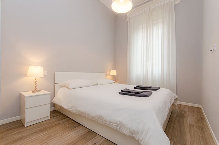 Repubblica Flat - Milan Central Station