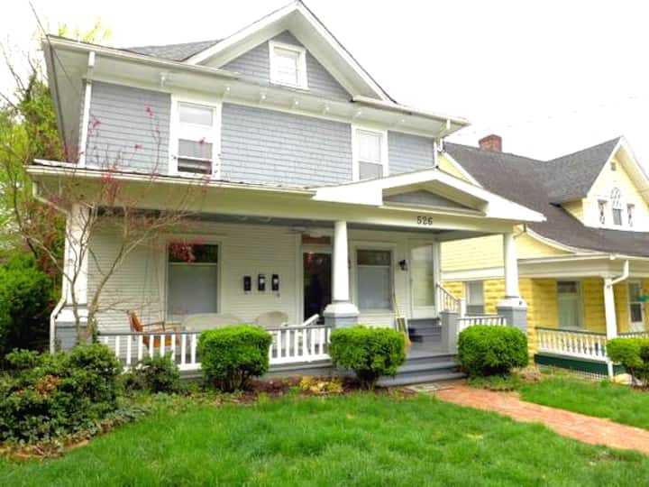 All-inclusive Apartment Near Carilion! - Roanoke, VA