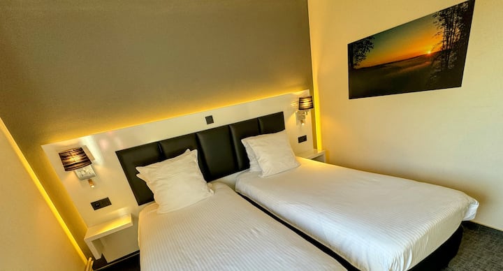 Chambre Twin (2 Lits) Petit Déjeuner Inclus - Bertrix