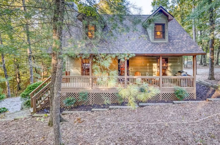 Fun Family Cabin - Hot Tub - Fire Pit - Games - Ellijay