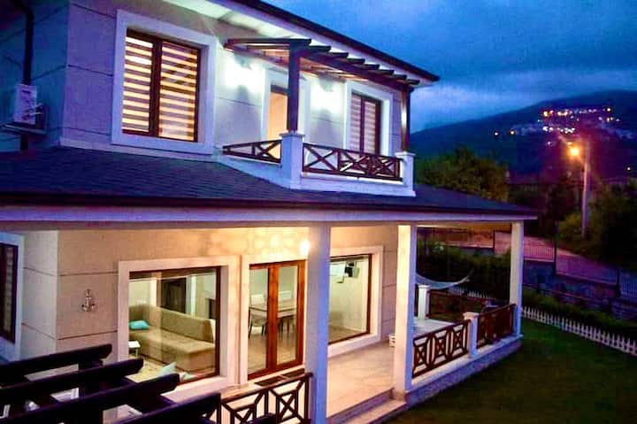 Ada Villam - Сапанджа