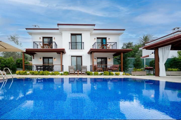 Marmaris Selimiye Havuzlu Villa - Bozburun