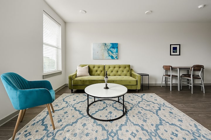 Sleepover | Plush 1bd/1ba + Gym - Little Rock - North Little Rock, AR