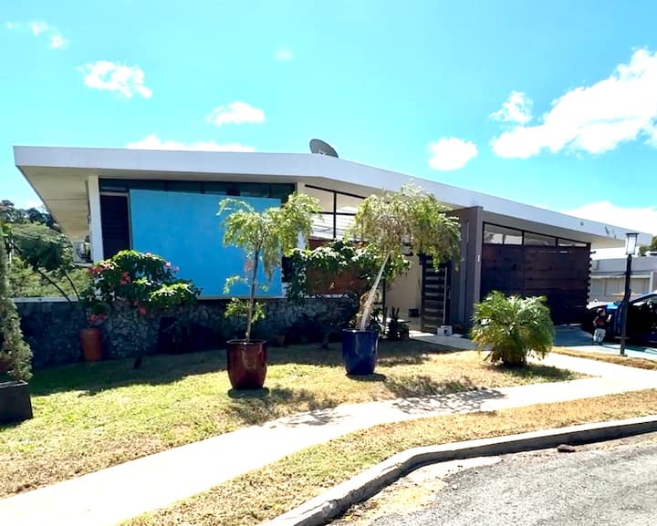 Chalet Vista Al Mar - Aguadilla